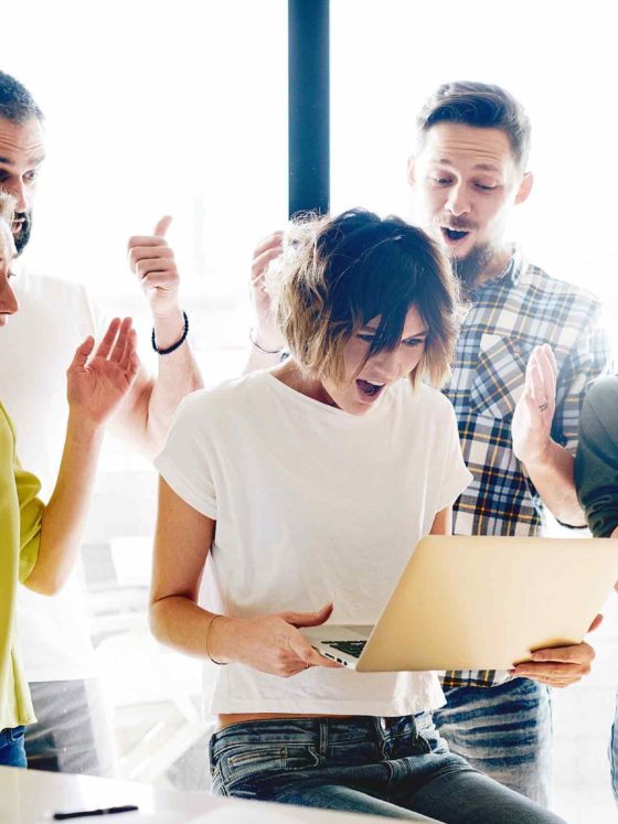 Research Paper: differences between abstract and introduction